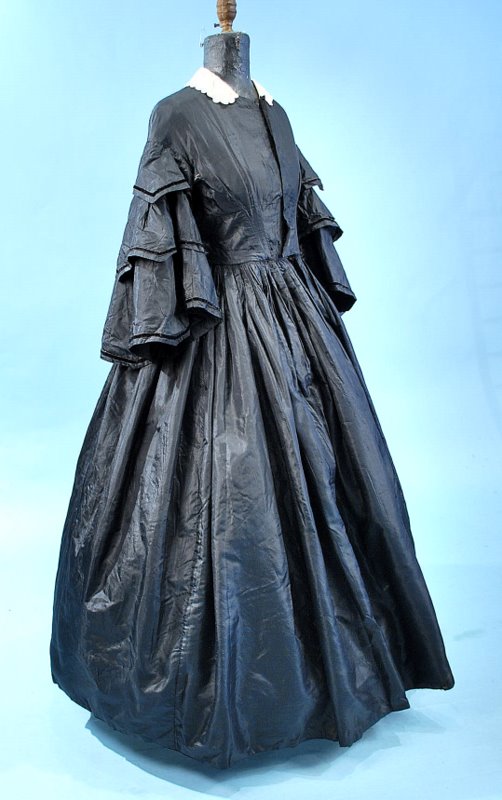 19th Century Mourning Clothing